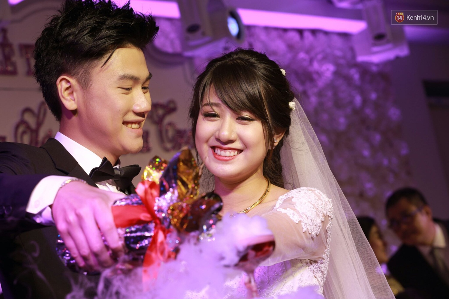 Cặp đôi ai cũng thích Trang Lou - Tùng Sơn hạnh phúc trong ngày kết hôn