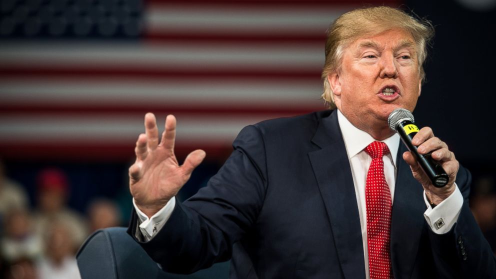 Tân Tổng thống Mỹ Donald Trump và bí mật đằng sau chiếc cà vạt đỏ