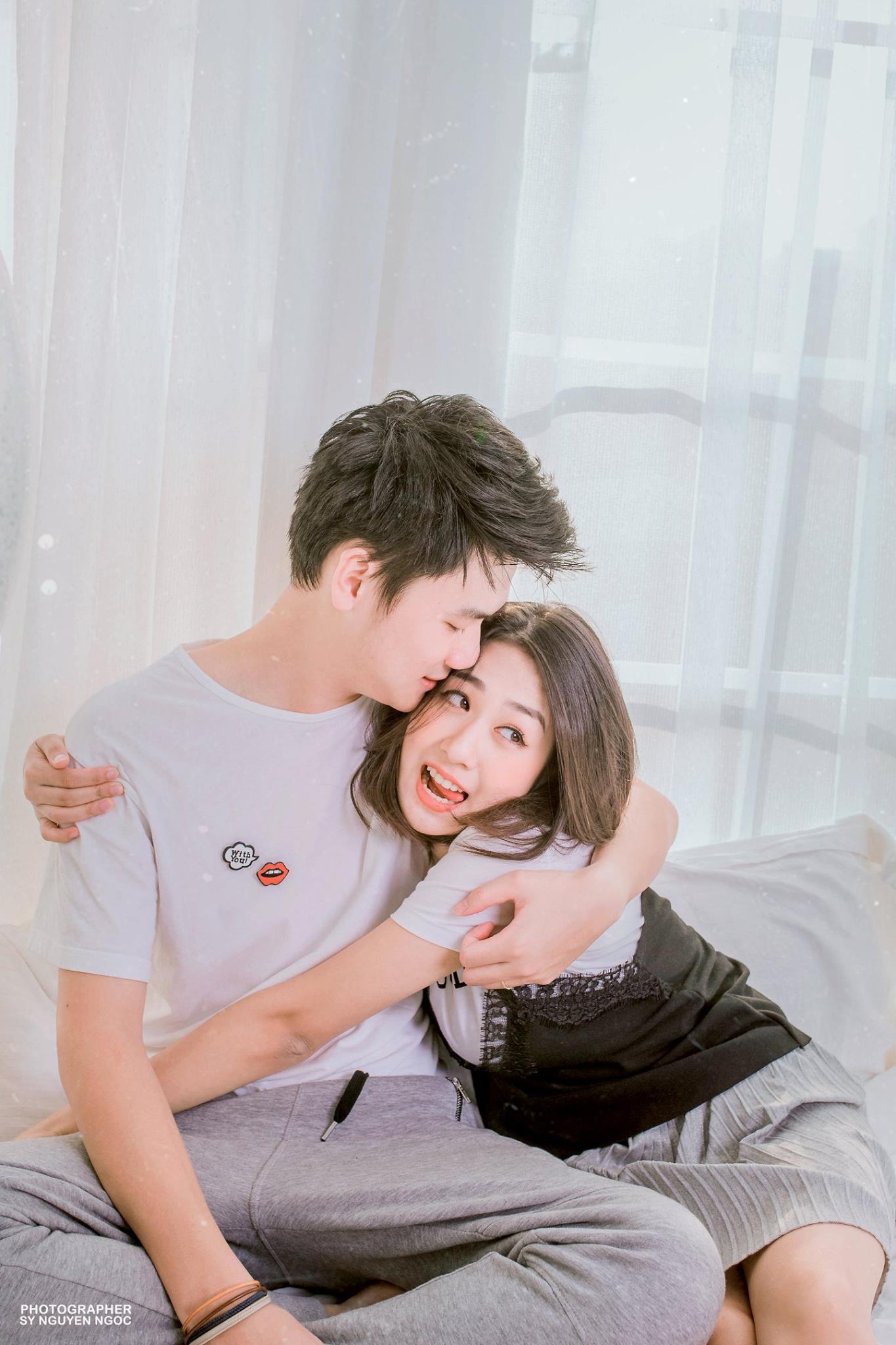 Ảnh gia đình siêu đáng yêu của cặp đôi "ai cũng thích" Trang Lou - Tùng Sơn