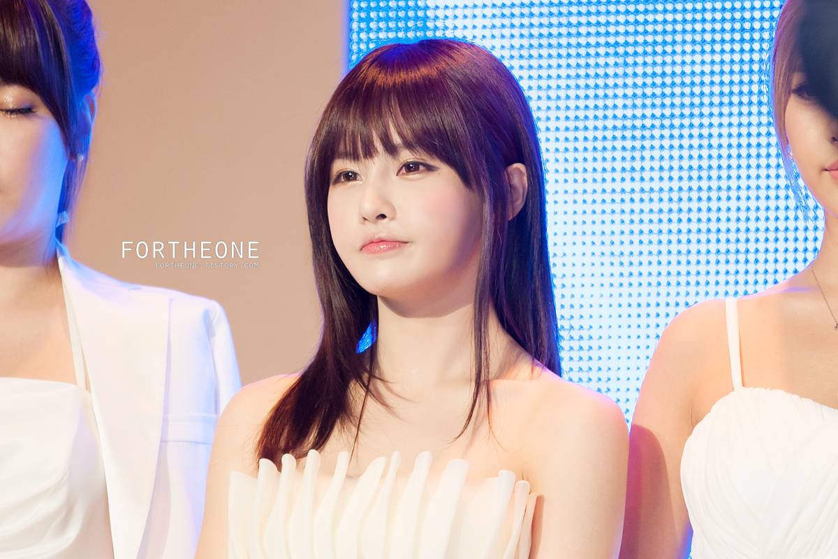 "Tẽn tò" trước ngoại hình của thành viên lớn tuổi nhất trong các nhóm ...