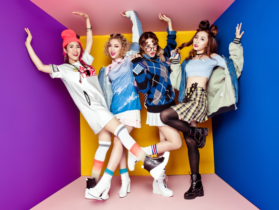 Đông Nhi - Ông Cao Thắng chính thức giới thiệu nhóm nhạc nữ "khủng" Lip B