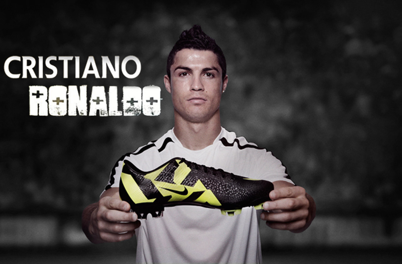 Ronaldo ký hợp đồng tỷ đô với Nike