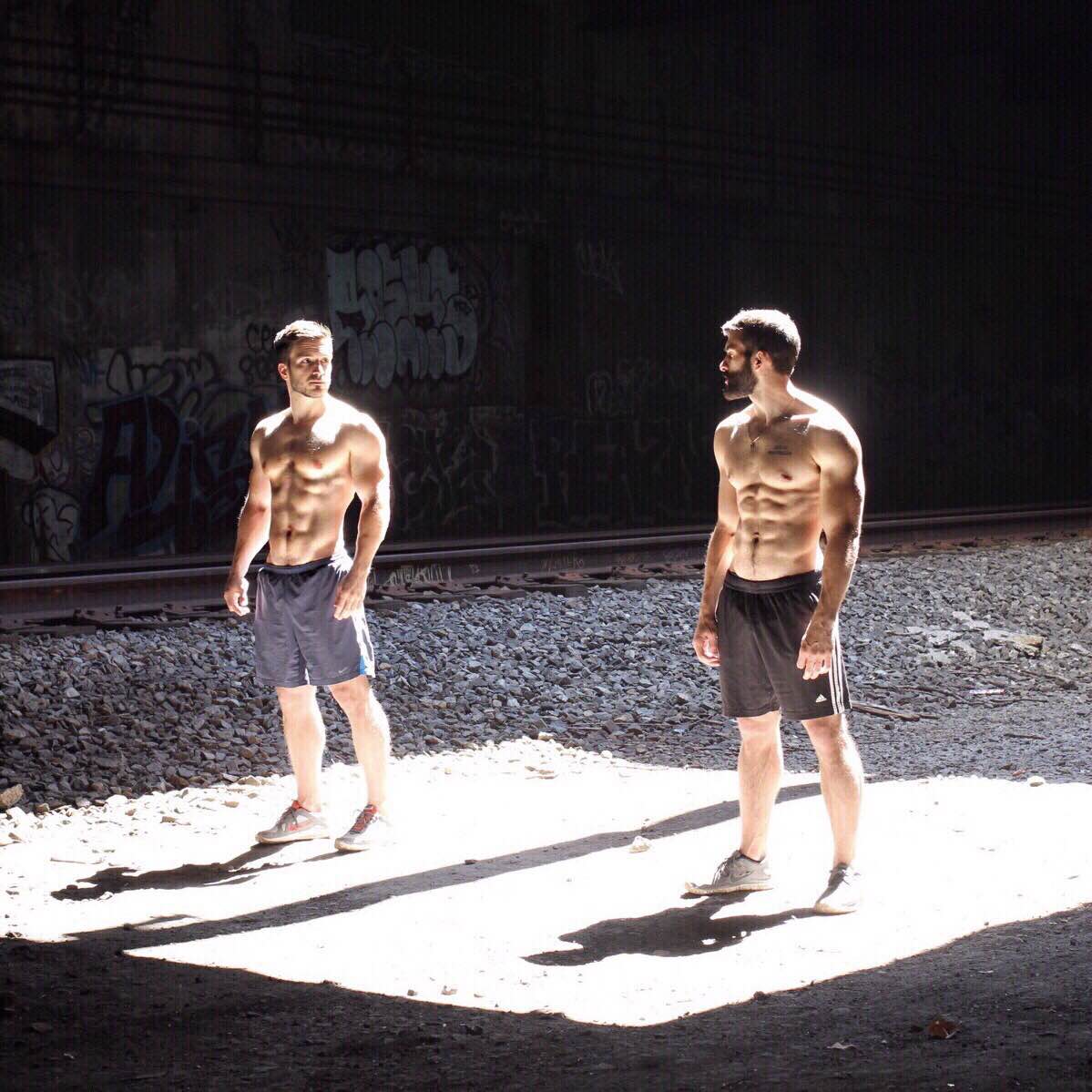 4 cặp đôi đồng tính nam "vừa đẹp, vừa bền" nổi tiếng nhất mạng xã hội