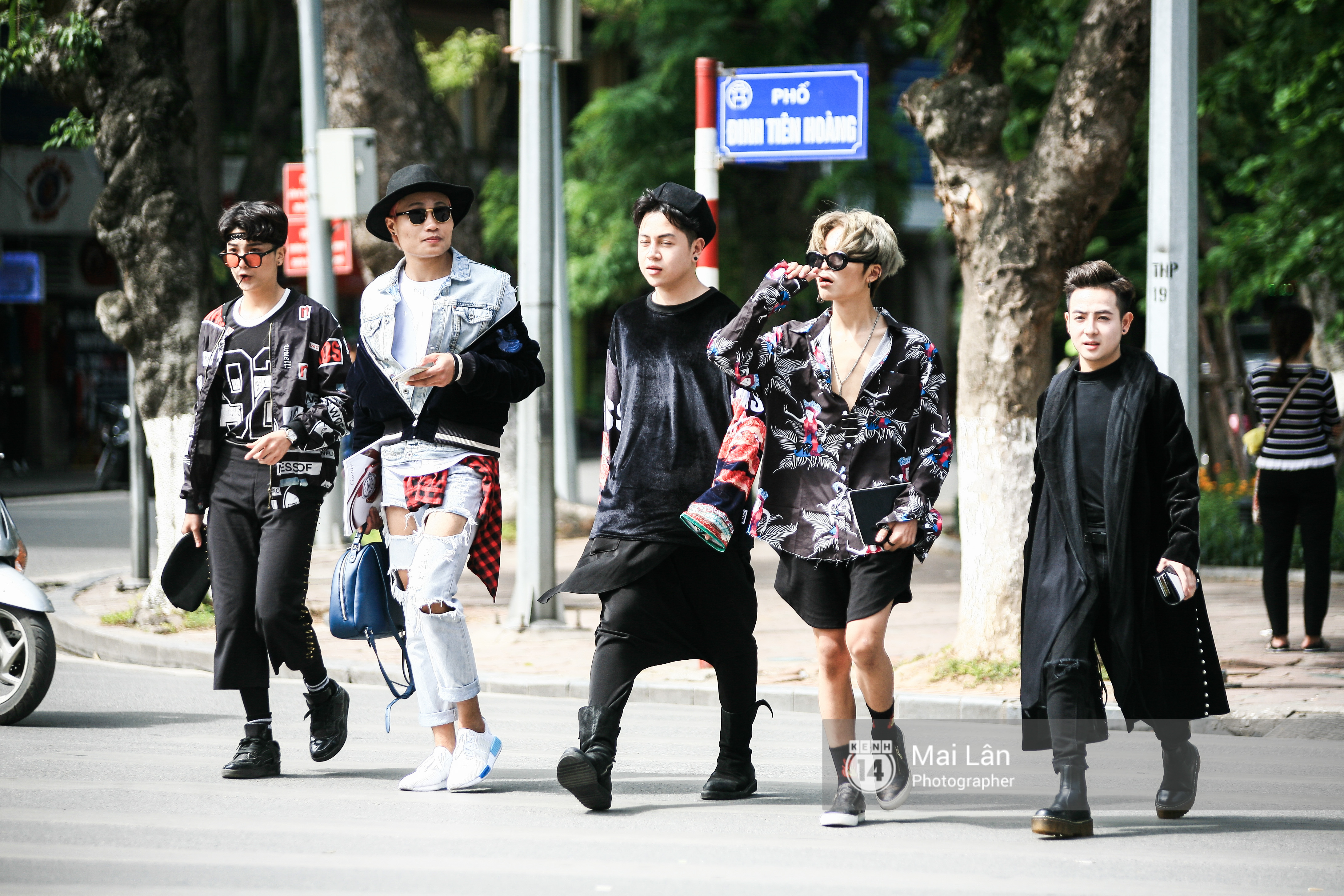 Street style ngày 3 Vietnam International Fashion Week: Giới trẻ Hà Nội ...
