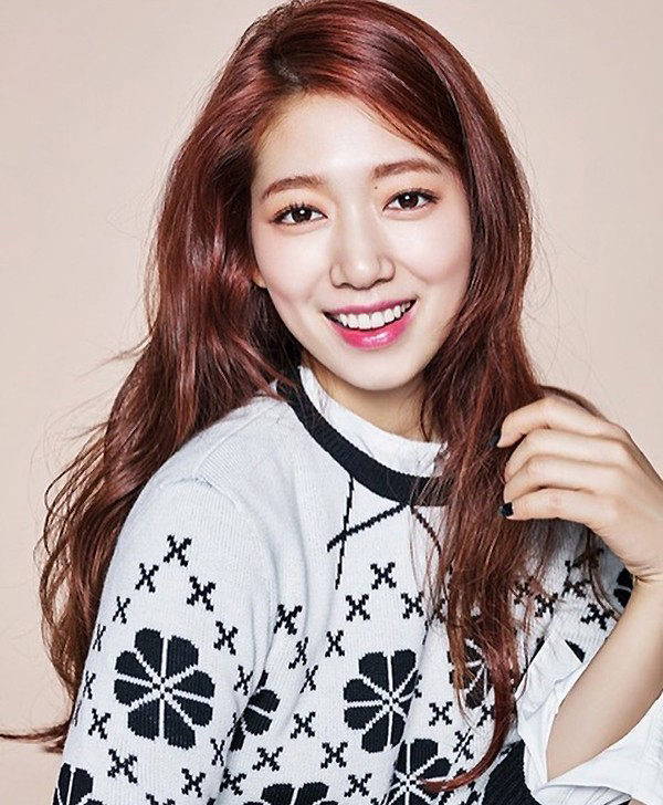 Park Shin Hye, Red Velvet xinh như công chúa trên tạp chí