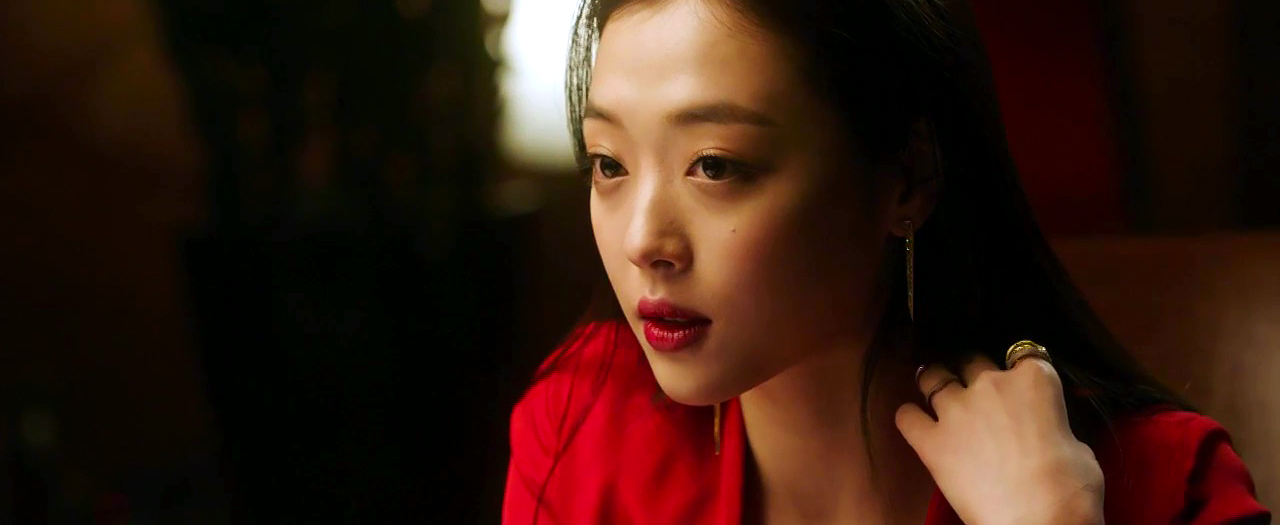 Sulli không hề làm màu ở "Real", mà còn chạm đến tột cùng bi thương!