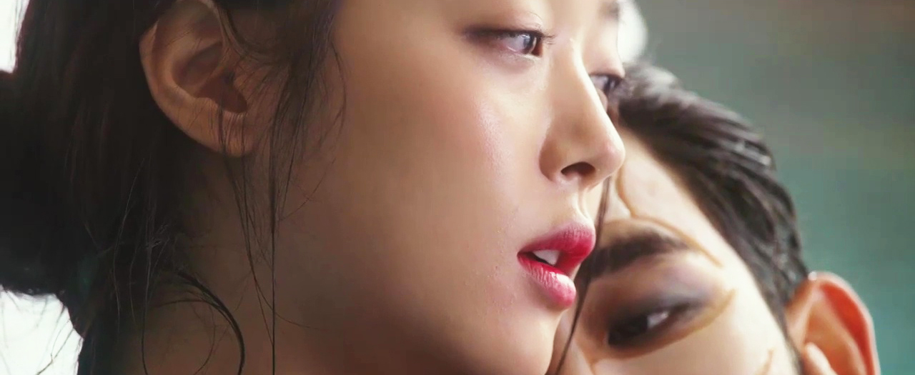 Sulli không hề làm màu ở "Real", mà còn chạm đến tột cùng bi thương!