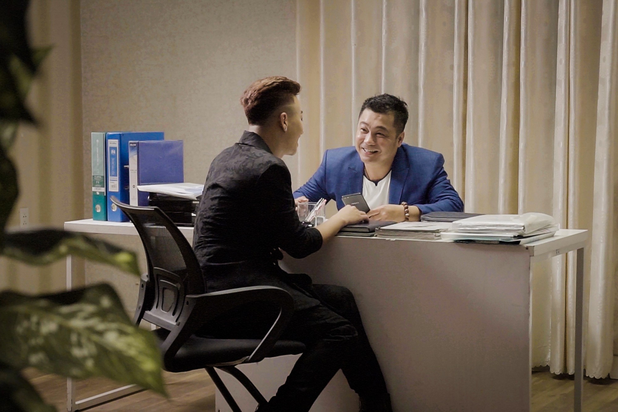 Lilly Nguyễn bắt bài vụ án chăn "rau sạch" trong "Lật mặt showbiz"