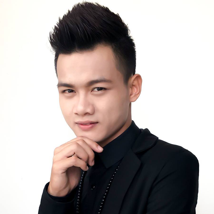 Chàng trai hát rong với ca khúc "Phía sau một cô gái" vừa về với đội ...