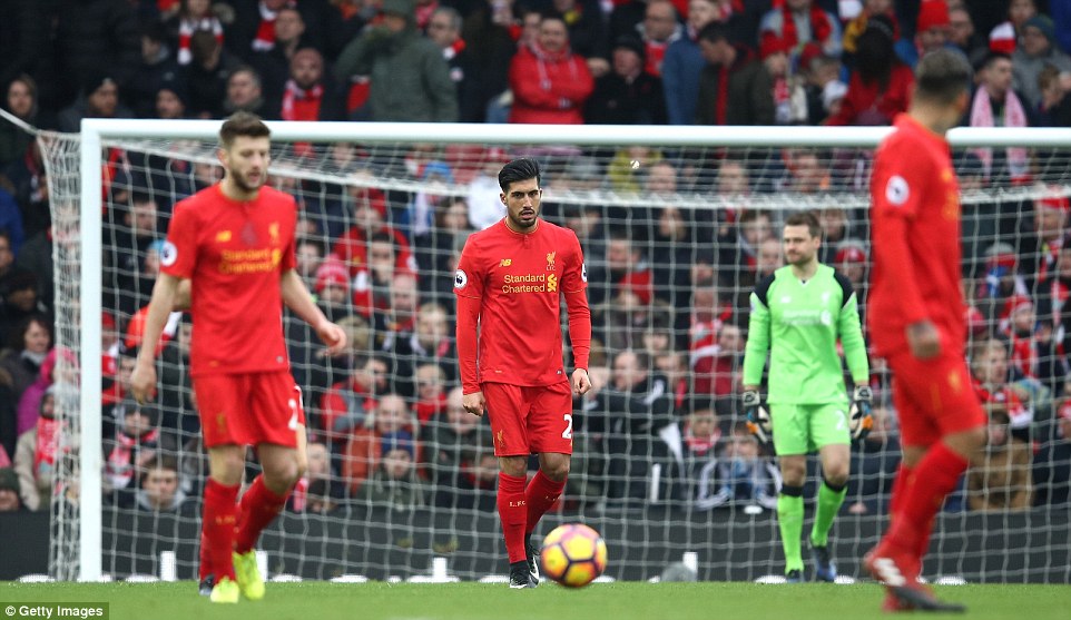 HLV Klopp nổi điên vì hàng thủ chơi như mơ ngủ của Liverpool