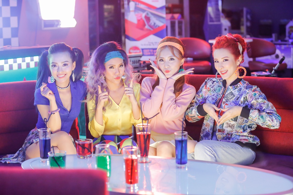 Lip B hé lộ sản phẩm trở lại đúng 1 năm sau bản hit "Số nhọ"