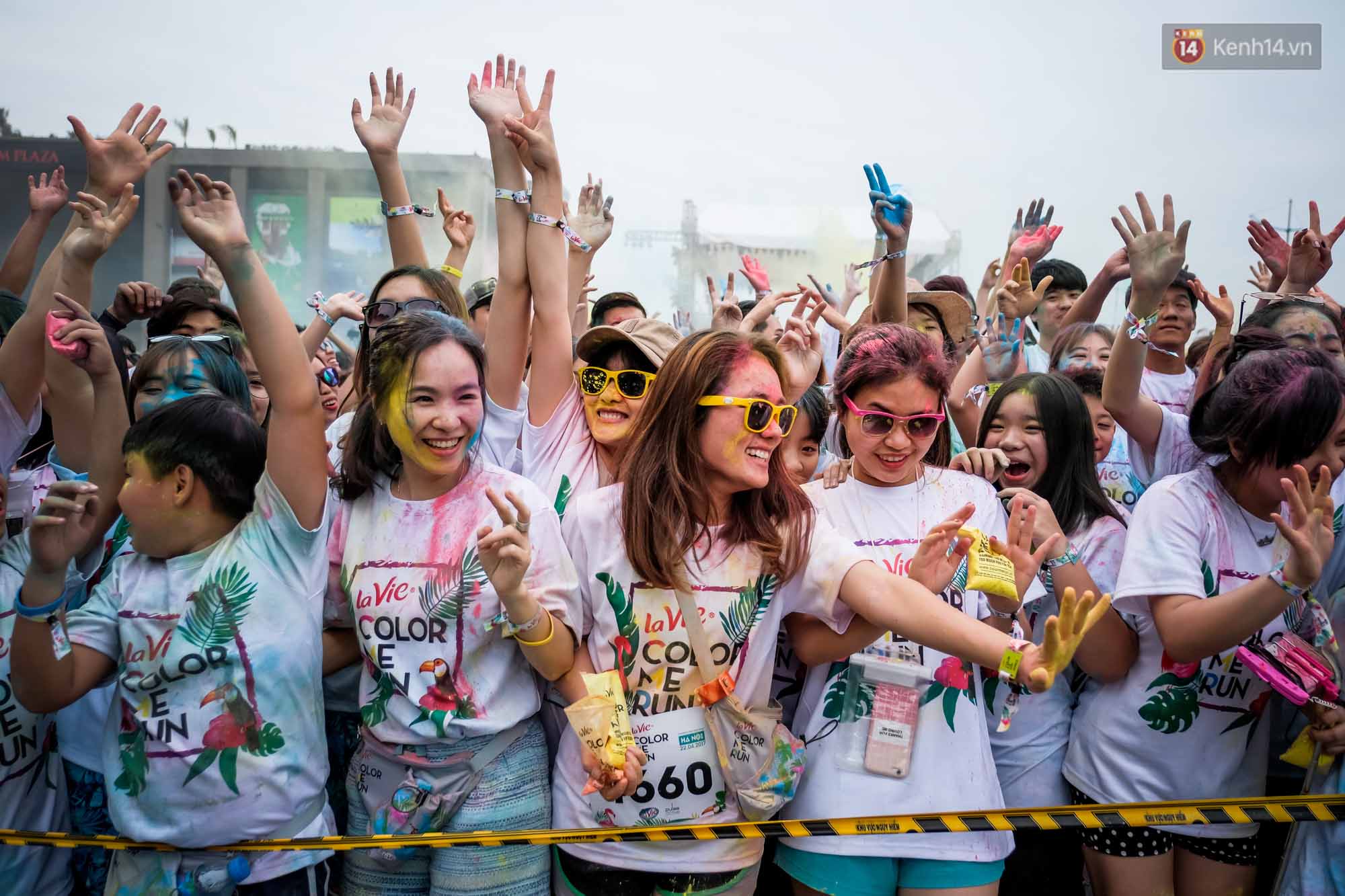 Những khoảnh khắc chứng minh đi Color Me Run lúc nào cũng vui và lúc ...