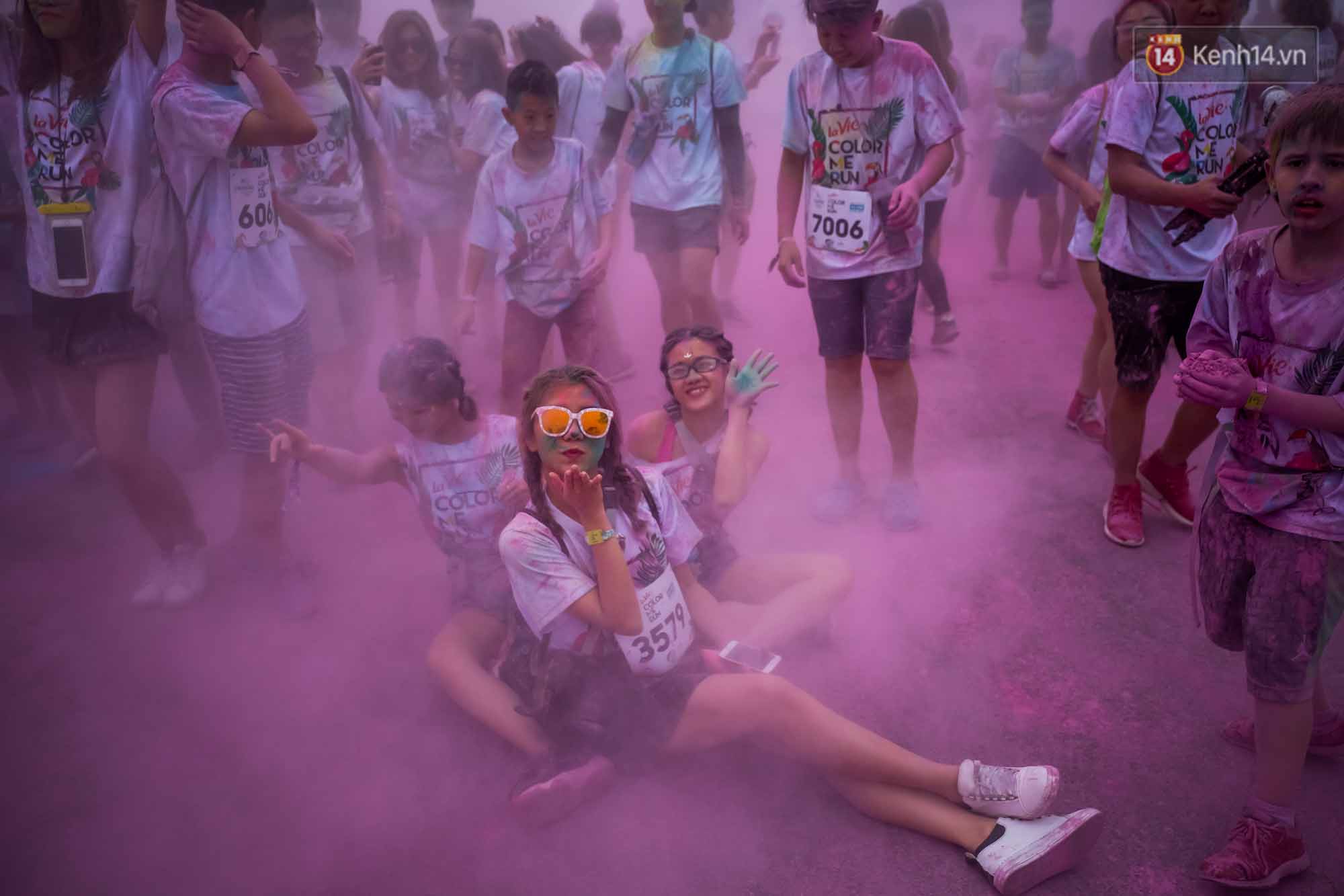 Những khoảnh khắc chứng minh đi Color Me Run lúc nào cũng vui và lúc ...