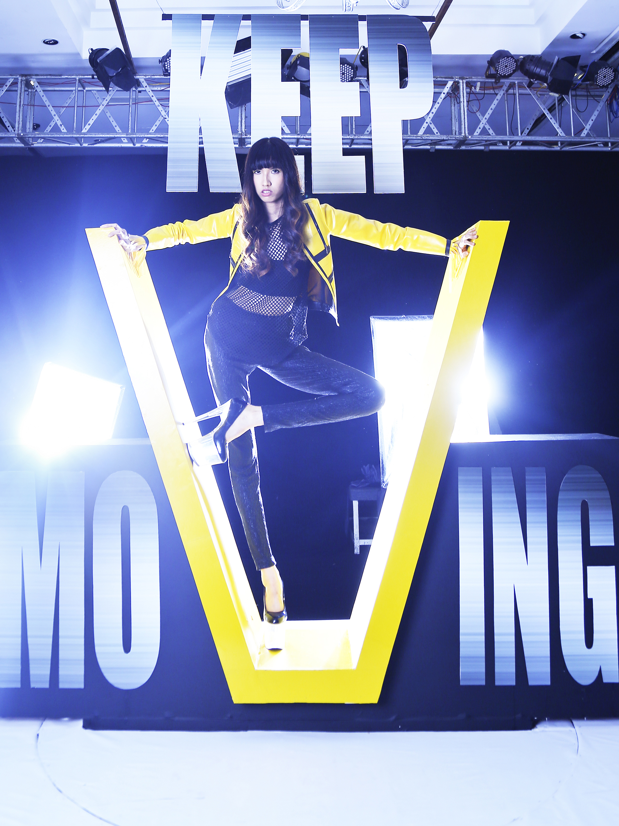 Vietnam's Next Top Model tập 1: Hồng Xuân suýt bị loại vì tăng cân?