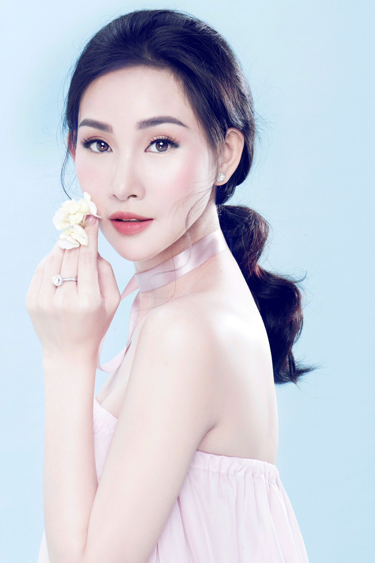 Thanh Trúc trở thành đại diện thẩm mỹ viện Hàn Quốc tại Việt Nam