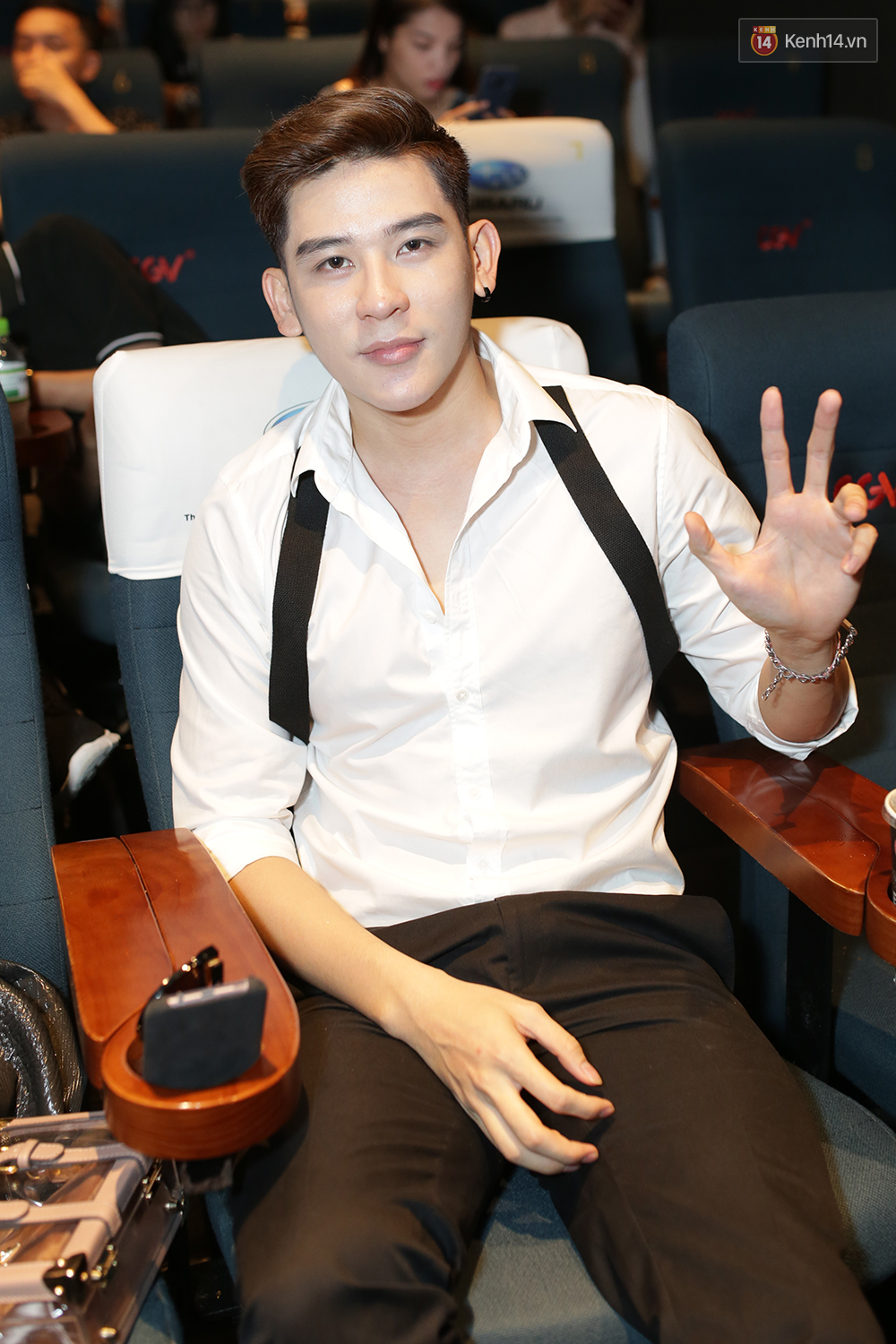 MLee: "Mời Isaac, Soobin đóng phim hoàn toàn là anh em giúp nhau, chứ... tiền đâu trả cho nổi"