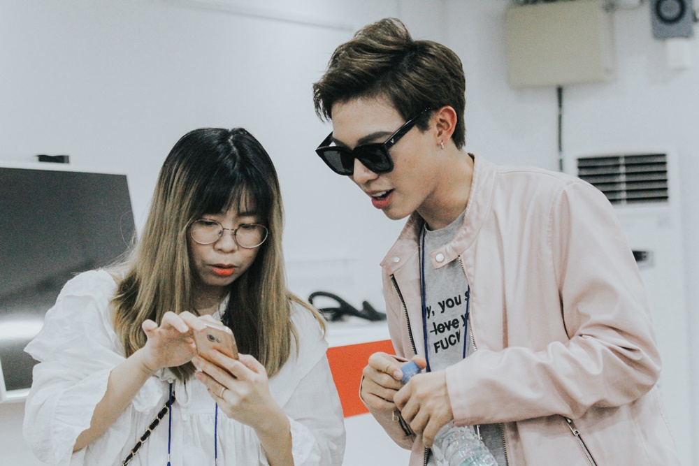 Erik được thành viên Nu'est W khen ngợi, tự tin mang hit của mình biểu ...