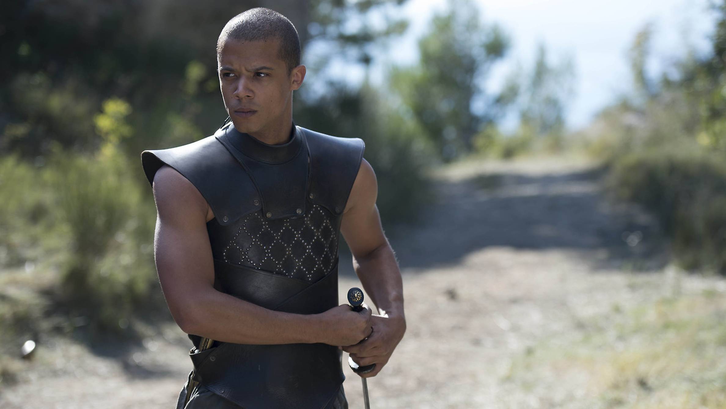 Giải mã "chuyện chăn gối" gây tranh cãi của thái giám Grey Worm trong ...