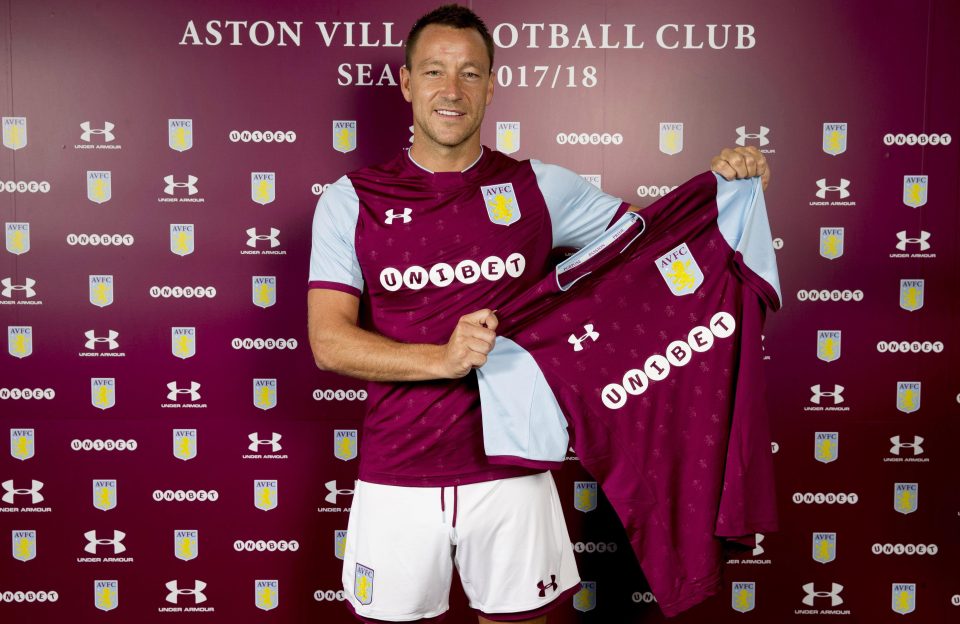 John Terry chính thức ra mắt đội bóng mới