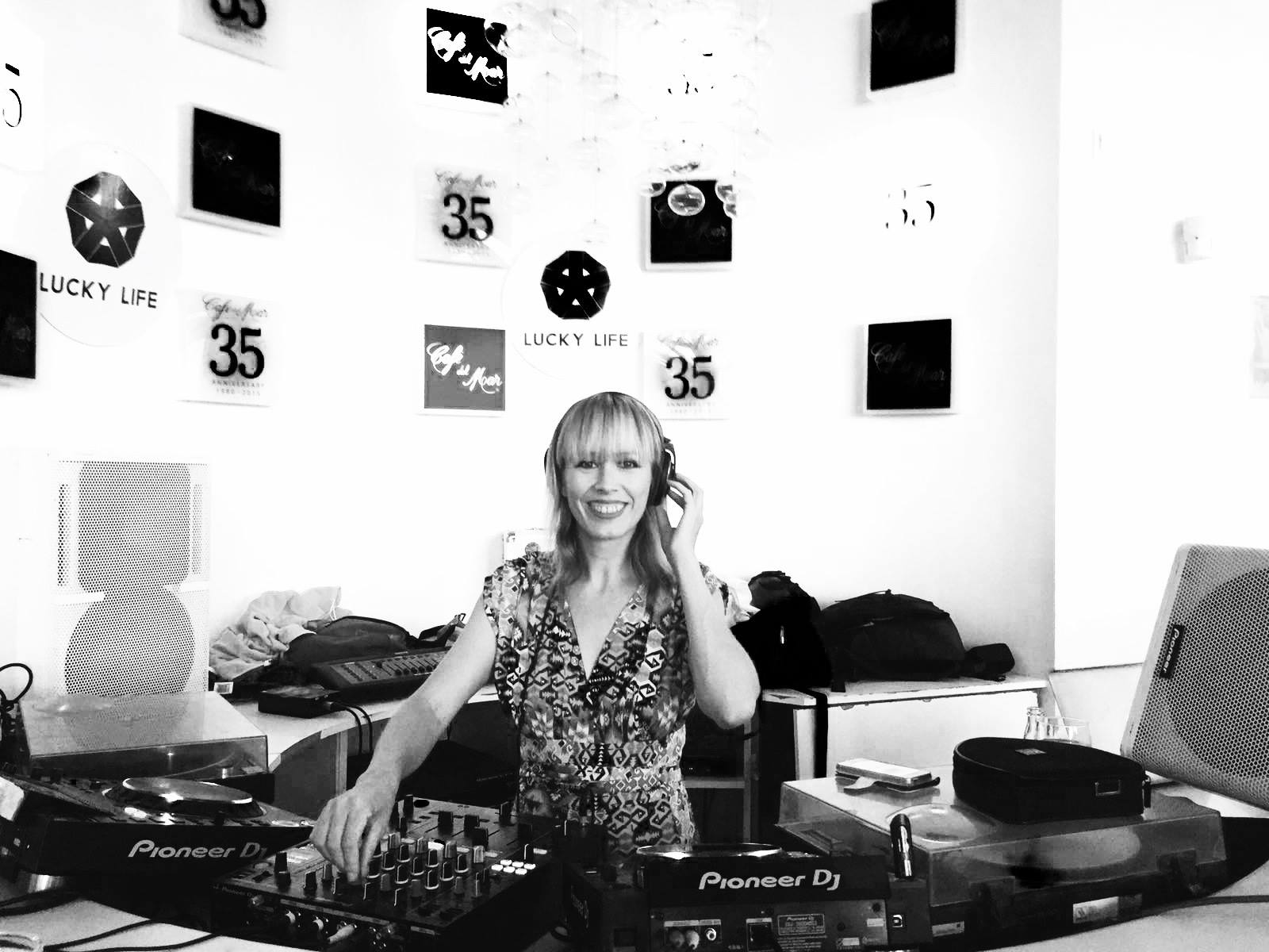 Sarah Main – "Nữ hoàng" Funky House tới Hà Nội biểu diễn