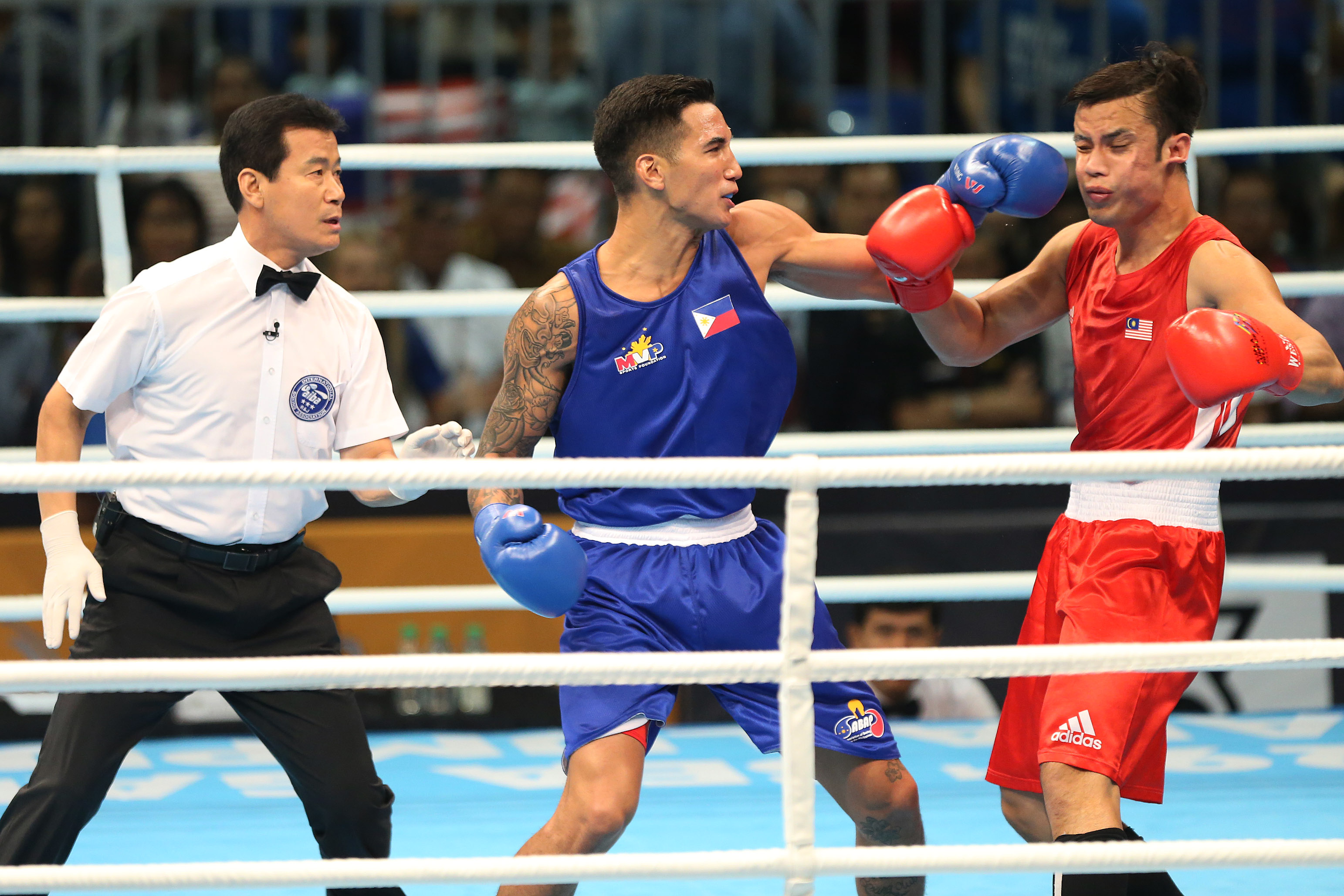 Võ sĩ Philippines hạ knock-out đối thủ chủ nhà Malaysia trong 21 giây ...