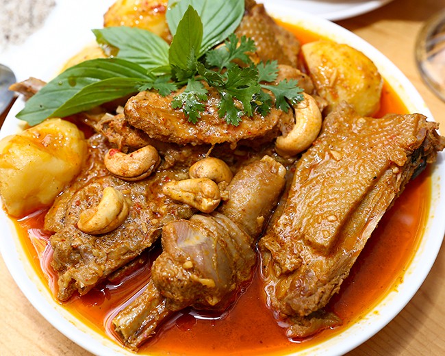Điểm qua các món cà ri ở Sài Gòn để thấy hương vị này được yêu thích ...