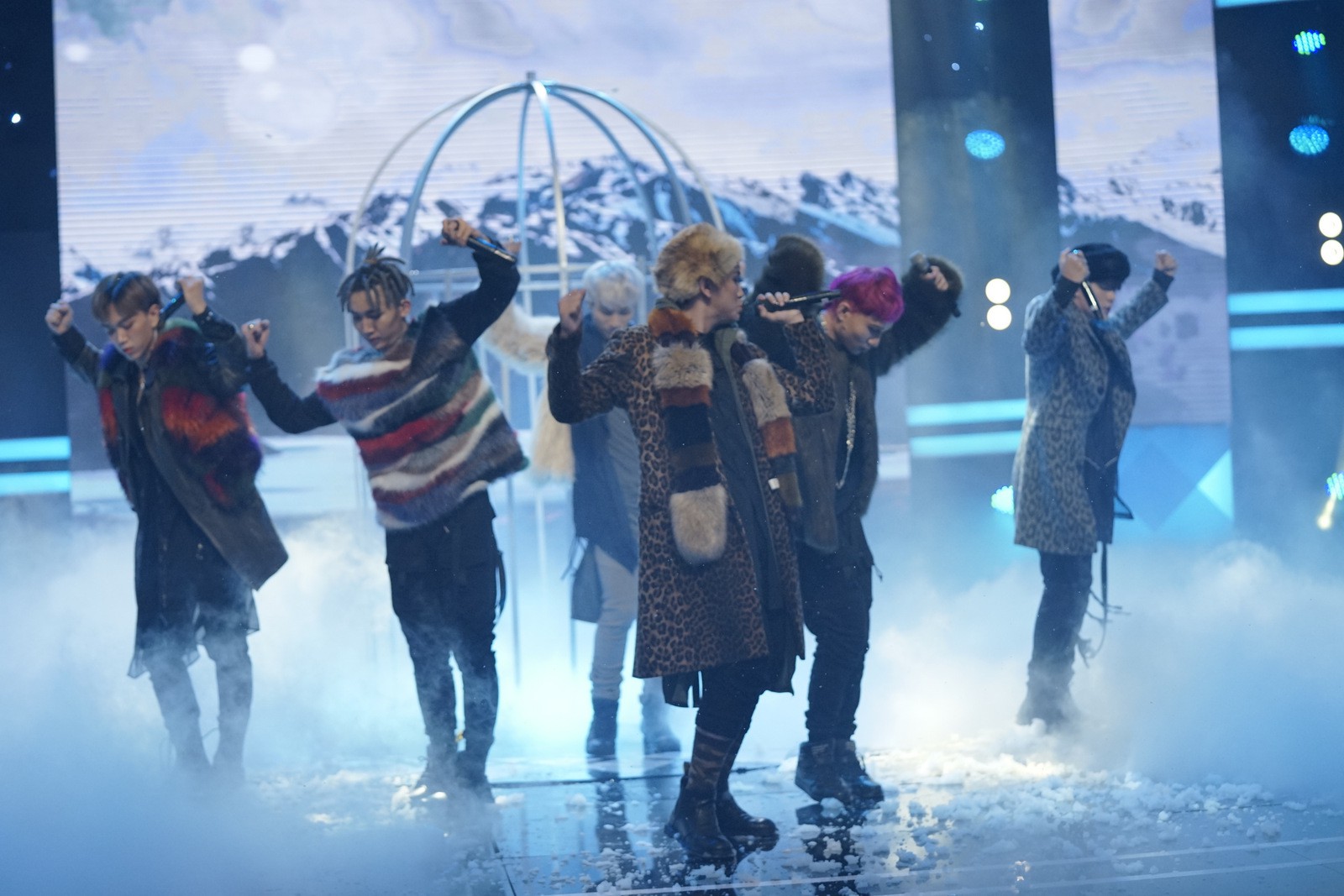 100 giây rực rỡ: Zero9 bị loại với điểm số thấp nhất Bán kết 1