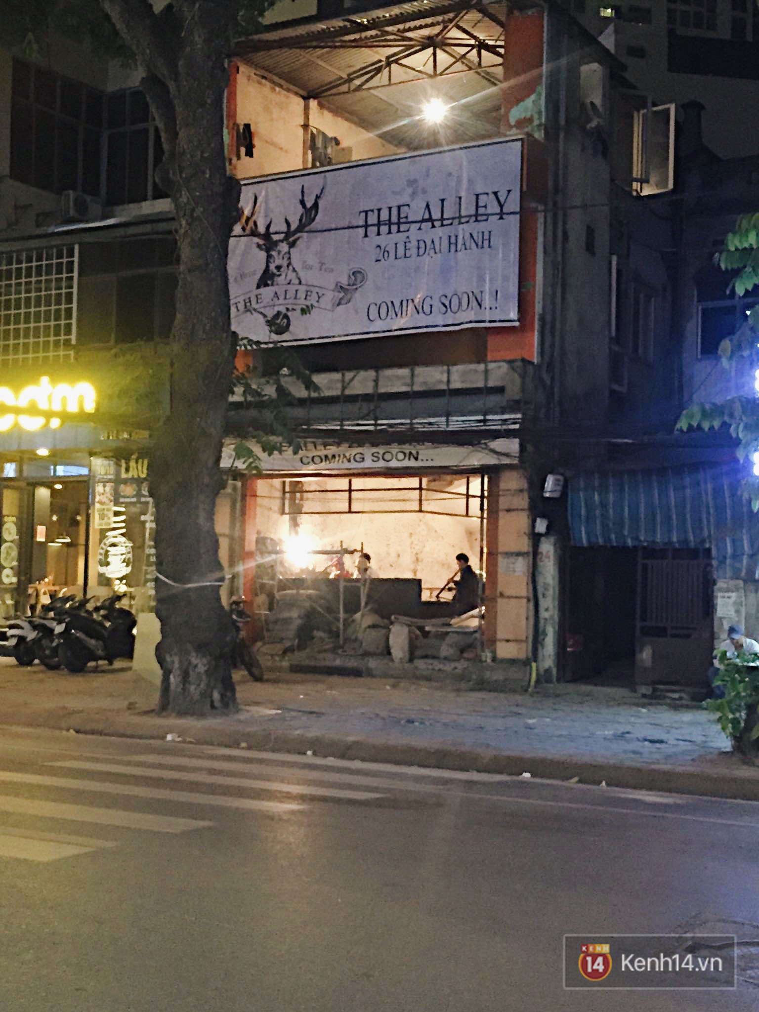 Trà sữa The Alley từng mời cả So Ji Sub dự khai trương ở TP.HCM sắp đổ ...