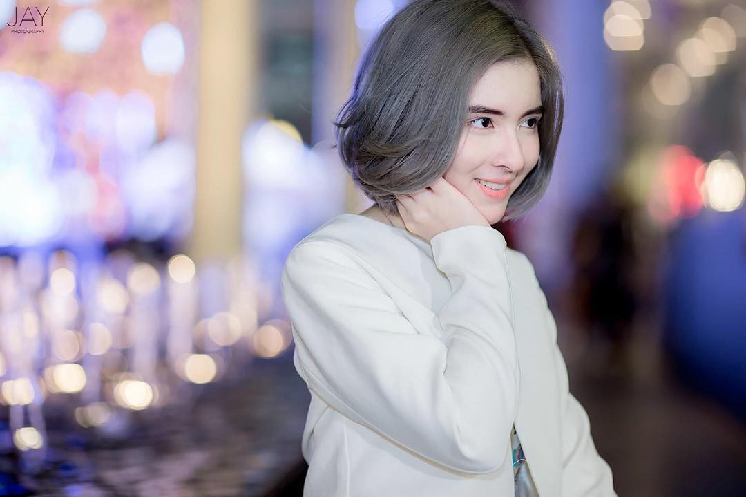 Diễn viên nhí Natnicha xinh đẹp qua đời ở tuổi 20 vì tai nạn ô tô