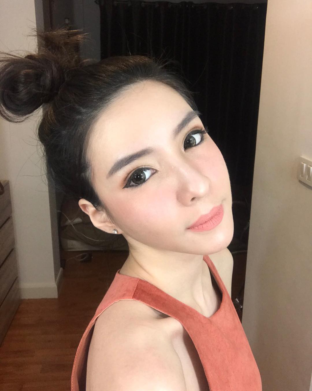 Diễn viên nhí Natnicha xinh đẹp qua đời ở tuổi 20 vì tai nạn ô tô