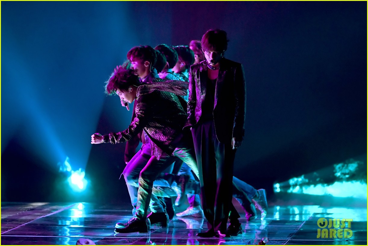 BTS tại Billboard Music Awards 2018: Những khoảnh khắc đẹp "ná thở"