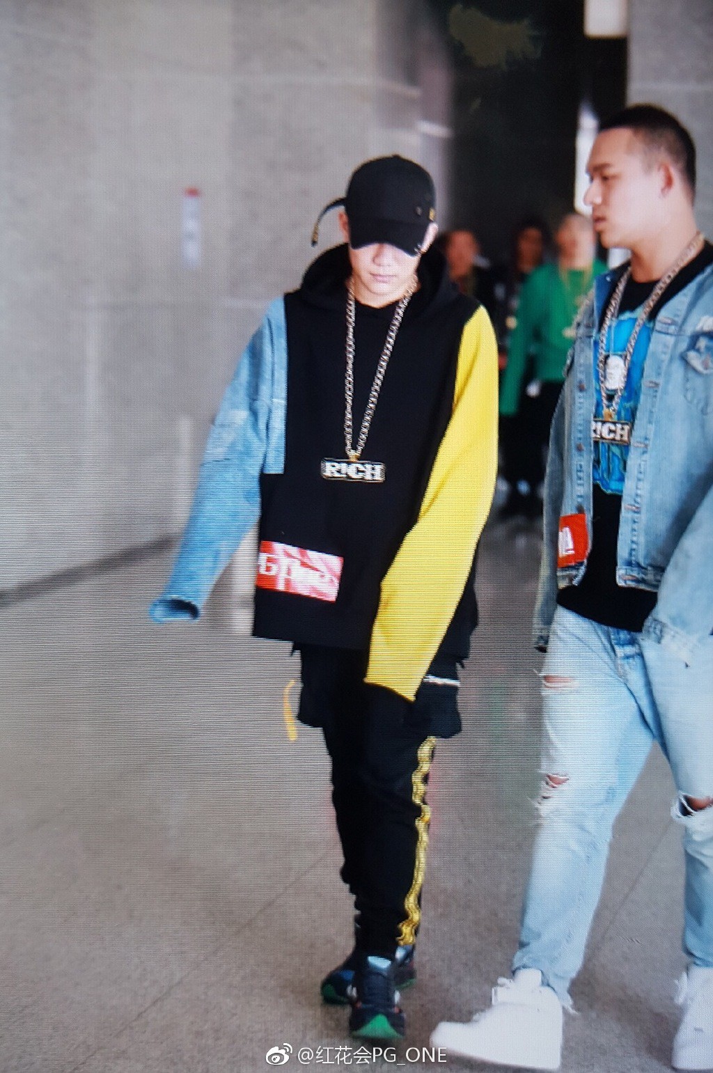 Rapper PGone: nam ca sĩ vướng nghi án ngoại tình với Lý Tiểu Lộ là ai?