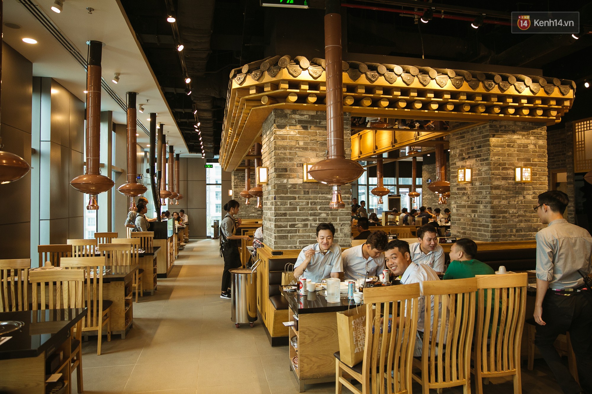 Những hình ảnh đầu tiên bên trong khu mua sắm & vui chơi của Landmark ...