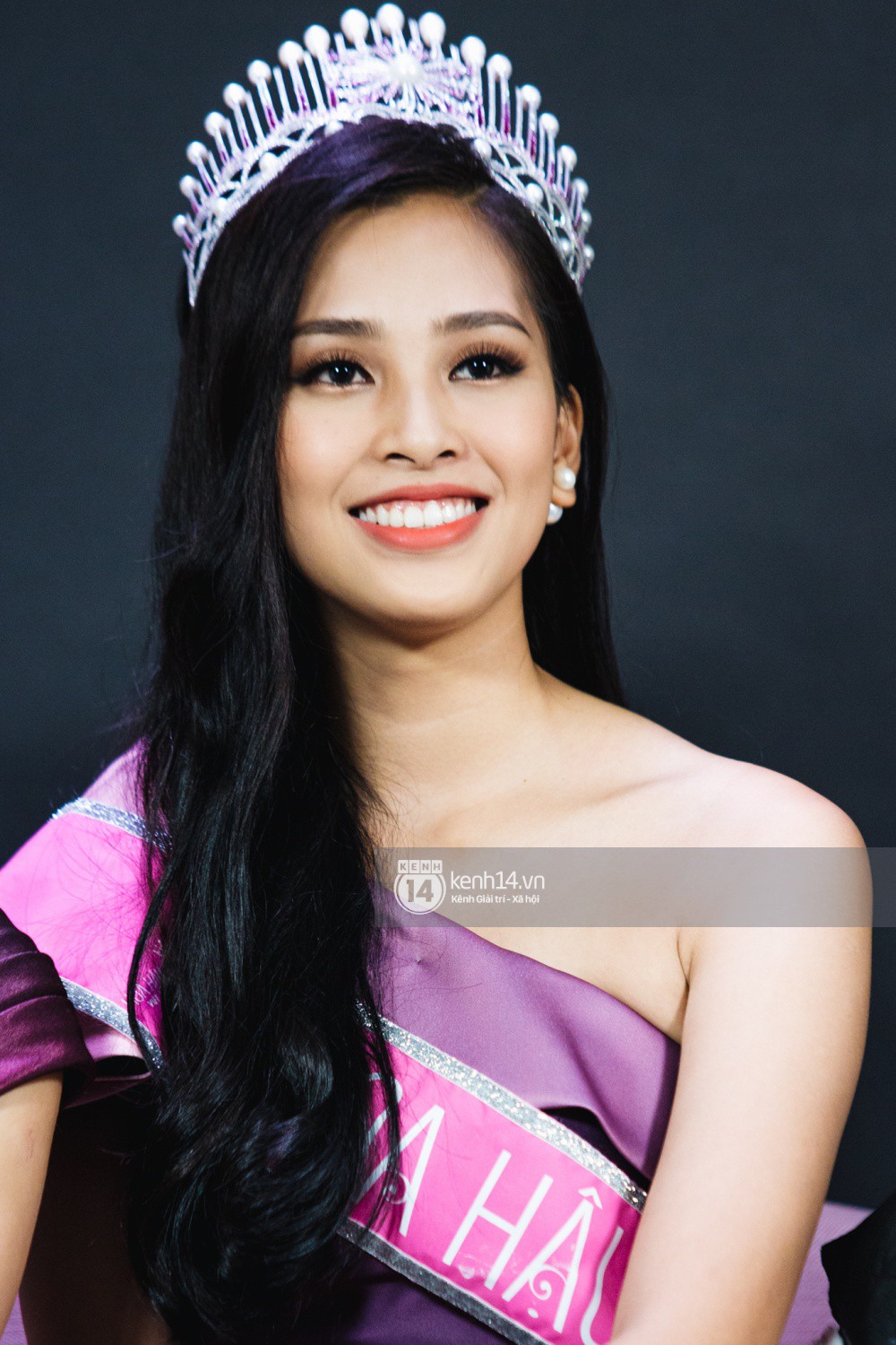 Giao lưu trực tuyến HHVN 2018: Top 3 trả lời thẳng những câu hỏi nhạy ...