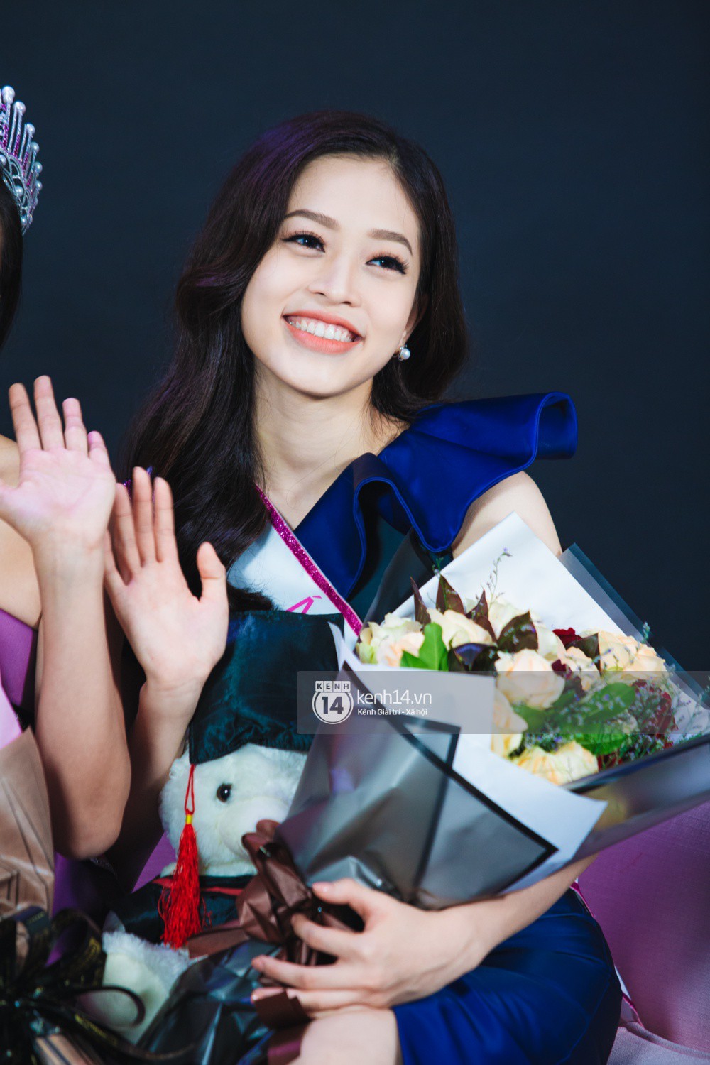 Giao lưu trực tuyến HHVN 2018: Top 3 trả lời thẳng những câu hỏi nhạy ...