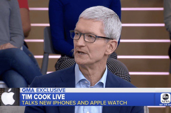 Tim Cook thừa nhận iPhone XS đắt, nhưng "xắt ra miếng"