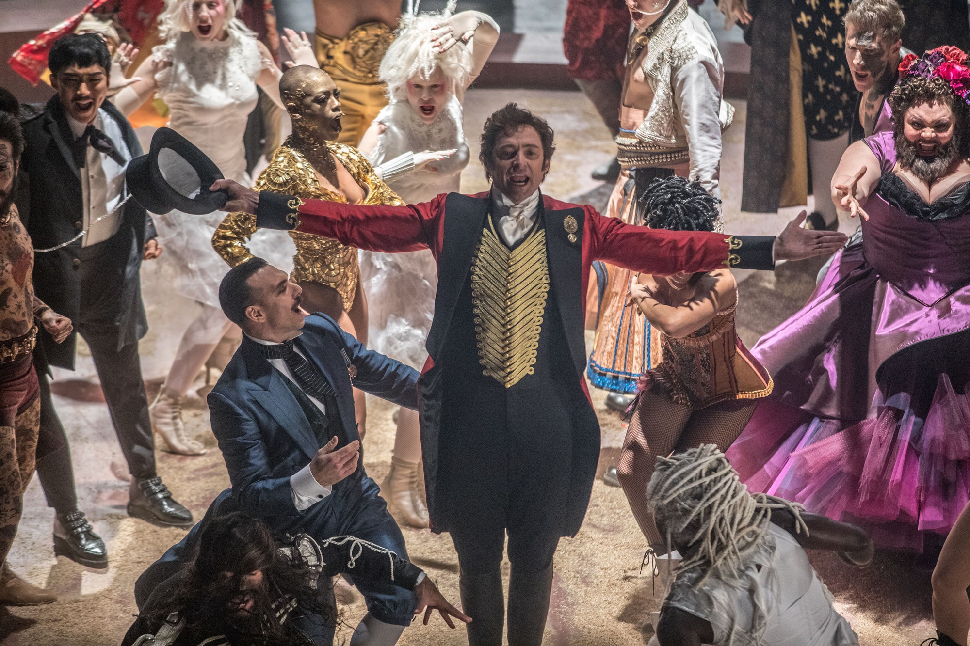 Phải chăng "The Greatest Showman" chính là màn "tắm trắng" của lịch sử ...