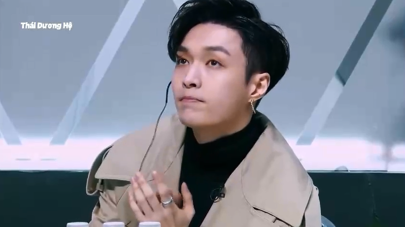 Biểu cảm khác biệt của Jackson (GOT7) & Lay (EXO) khi xem thí sinh ...