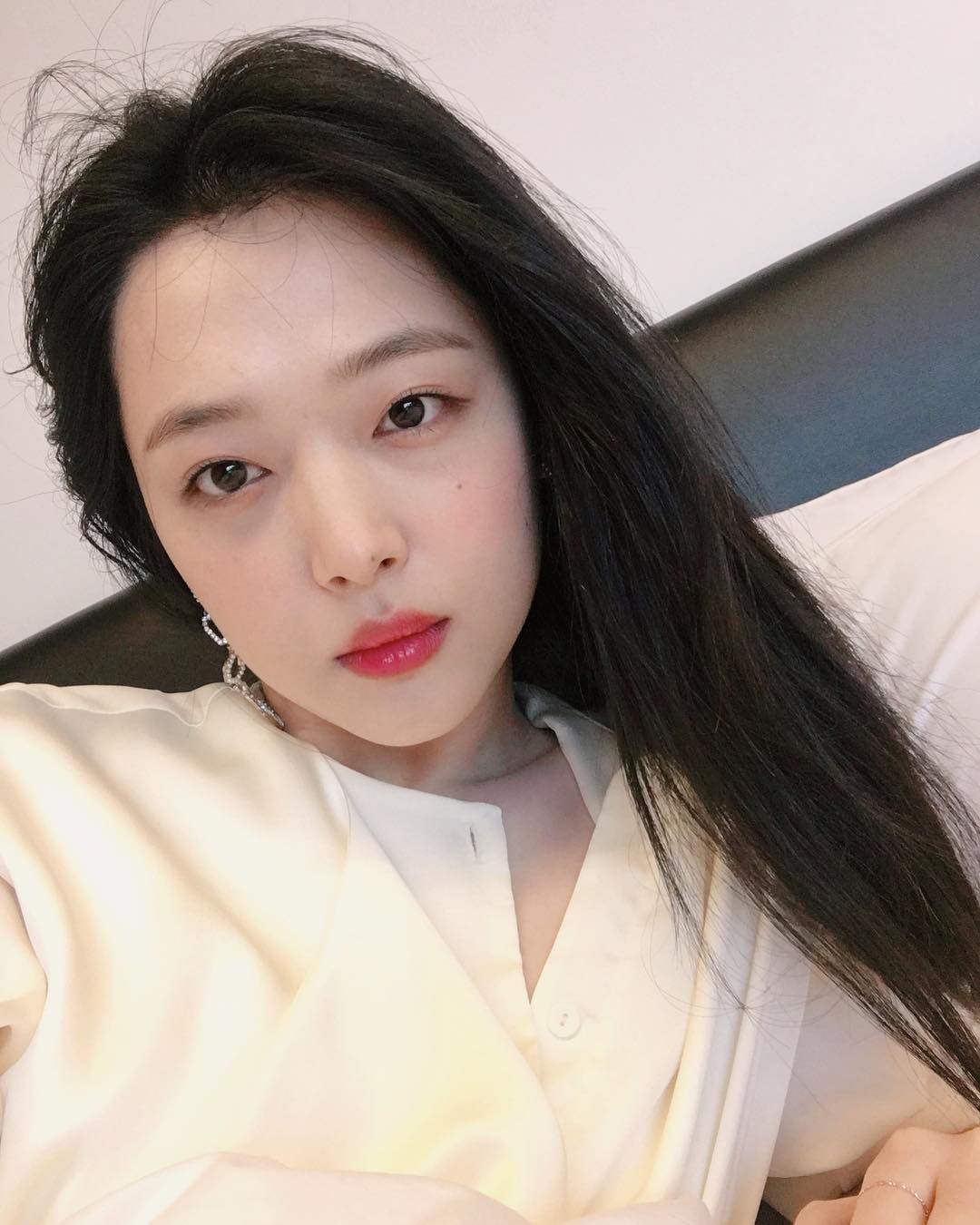 Sulli Instagram đã có những chia sẻ cảnh báo cách đây 2 ngày
