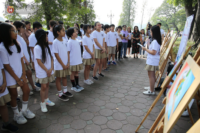 Học Sinh Marie Curie Tổ Chức Ngày Hội Triễn Lãm Tranh Kêu Gọi Cộng đồng