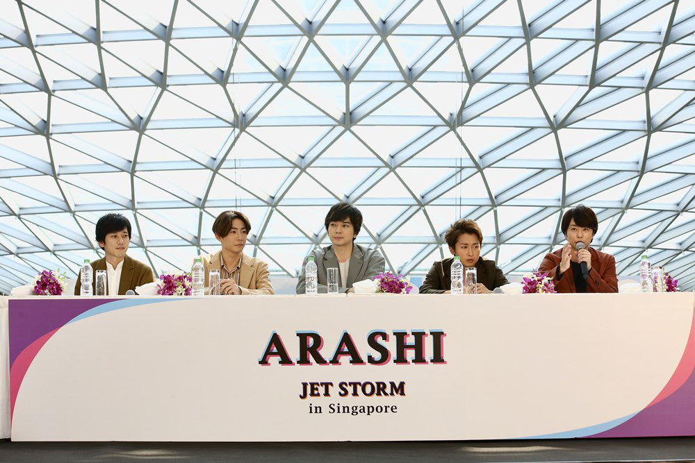Nhóm nhạc 20 năm tuổi của Nhật Arashi tổ chức tour diễn châu Á tri ân ...