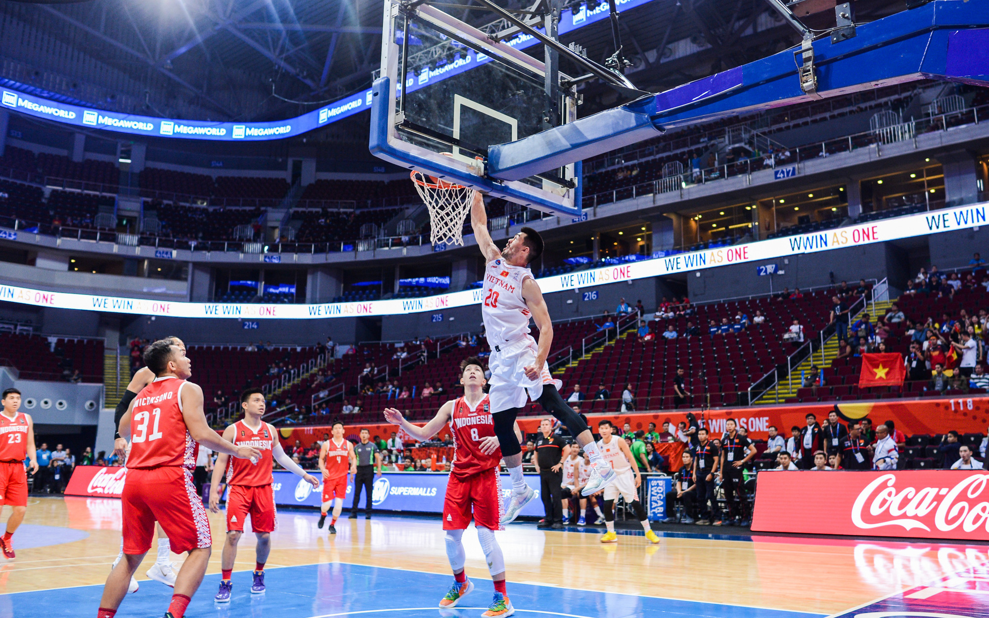 LỊCH SỬ BÓNG RỔ VIỆT NAM, tin tức Mới nhất Chùm ảnh: "Bật tung" cảm xúc khi bóng rổ Việt Nam lần ...