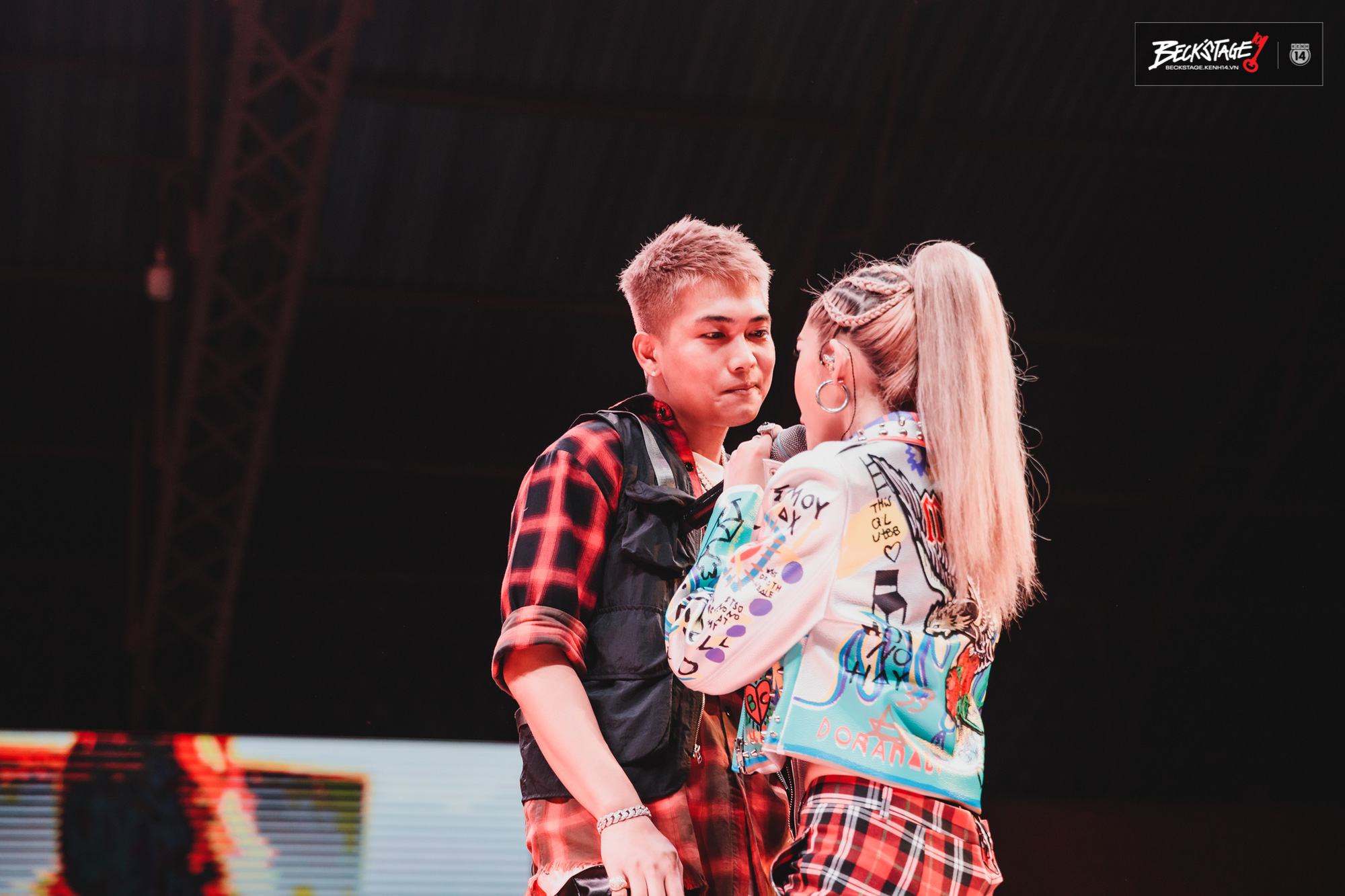 BigDaddy và Emily "chuốc say" người hâm mộ bằng loạt bản hit đình đám ...