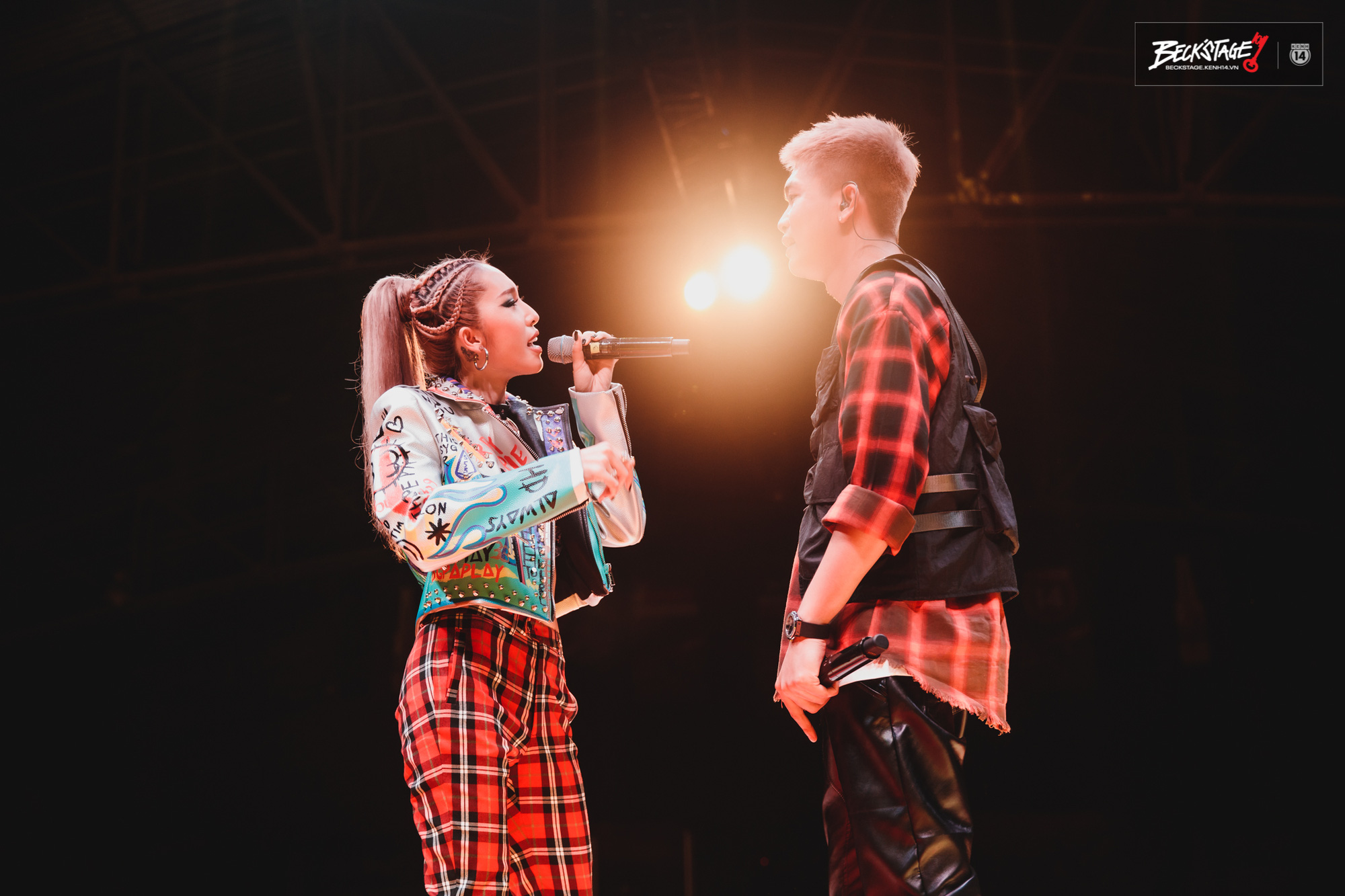 BigDaddy và Emily "chuốc say" người hâm mộ bằng loạt bản hit đình đám ...