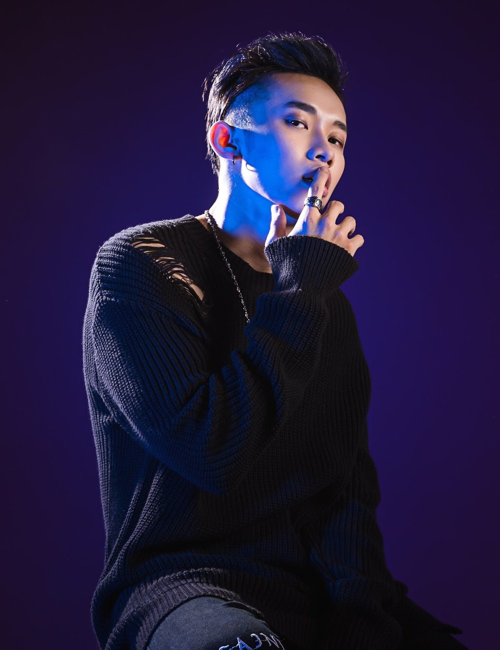 Kênh Youtube của Kay Trần, Tronie bất ngờ biến mất, xoá sổ loạt MV hàng ...