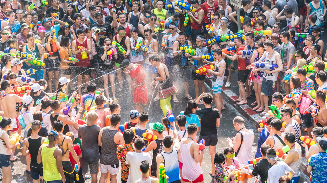 Songkran 2019 có nguy cơ "xịt" sau vụ cháy Central World