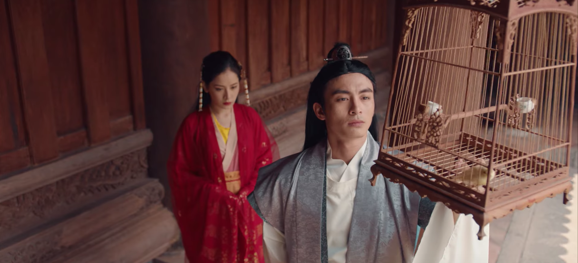 Anh Ơi Ở Lại: MV ballad của Chi Pu hay câu chuyện Tấm Cám được kể lại