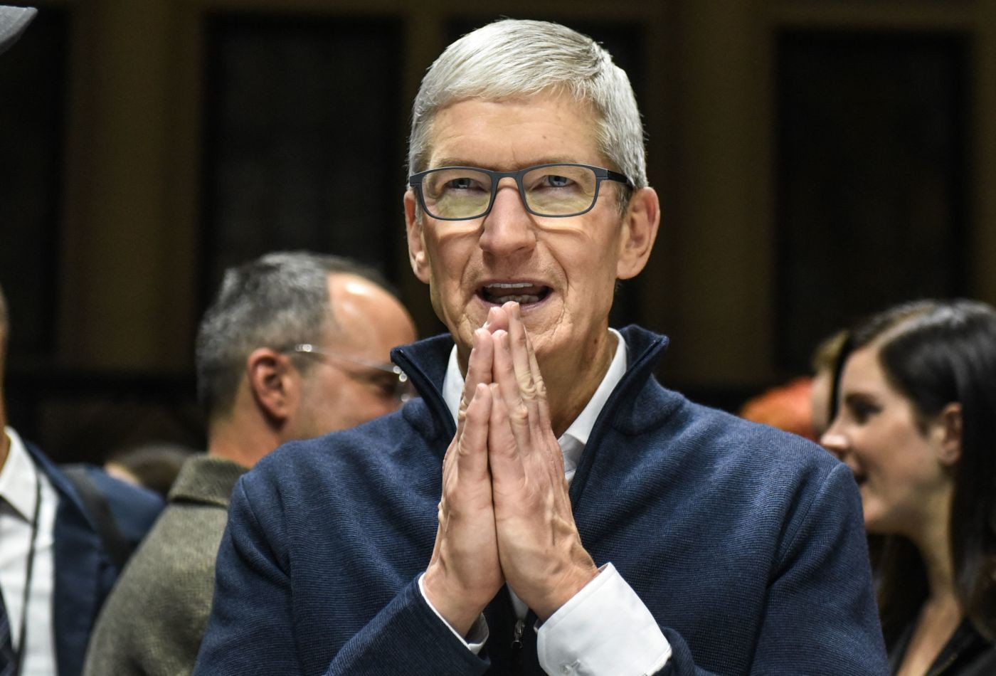 Thông điệp gửi tới lớp trẻ ra trường từ CEO Apple: "Thế hệ tôi đã thất ...
