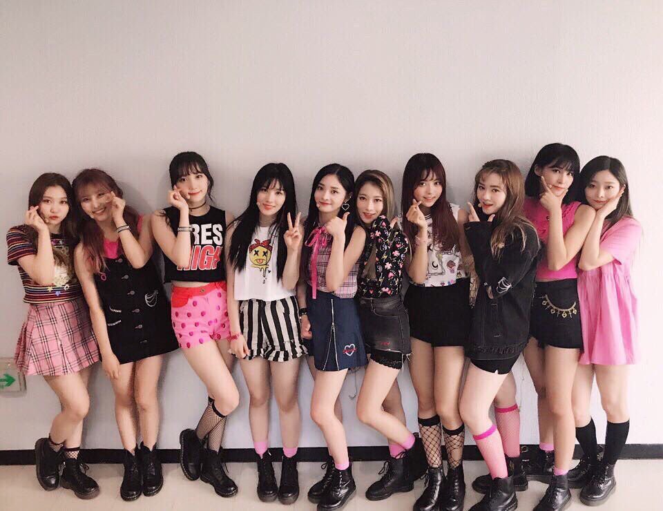 Tài sắc vẹn toàn nhưng cớ sao các nghệ sĩ của Pledis Entertainment lại ...