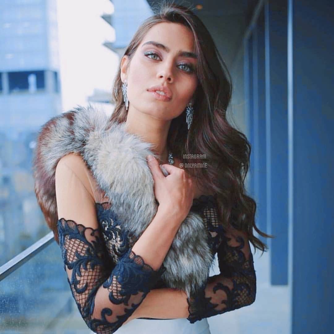 Nóng bỏng như cuộc chiến giữa những nàng thơ của Arsenal - Chelsea: Bao ...